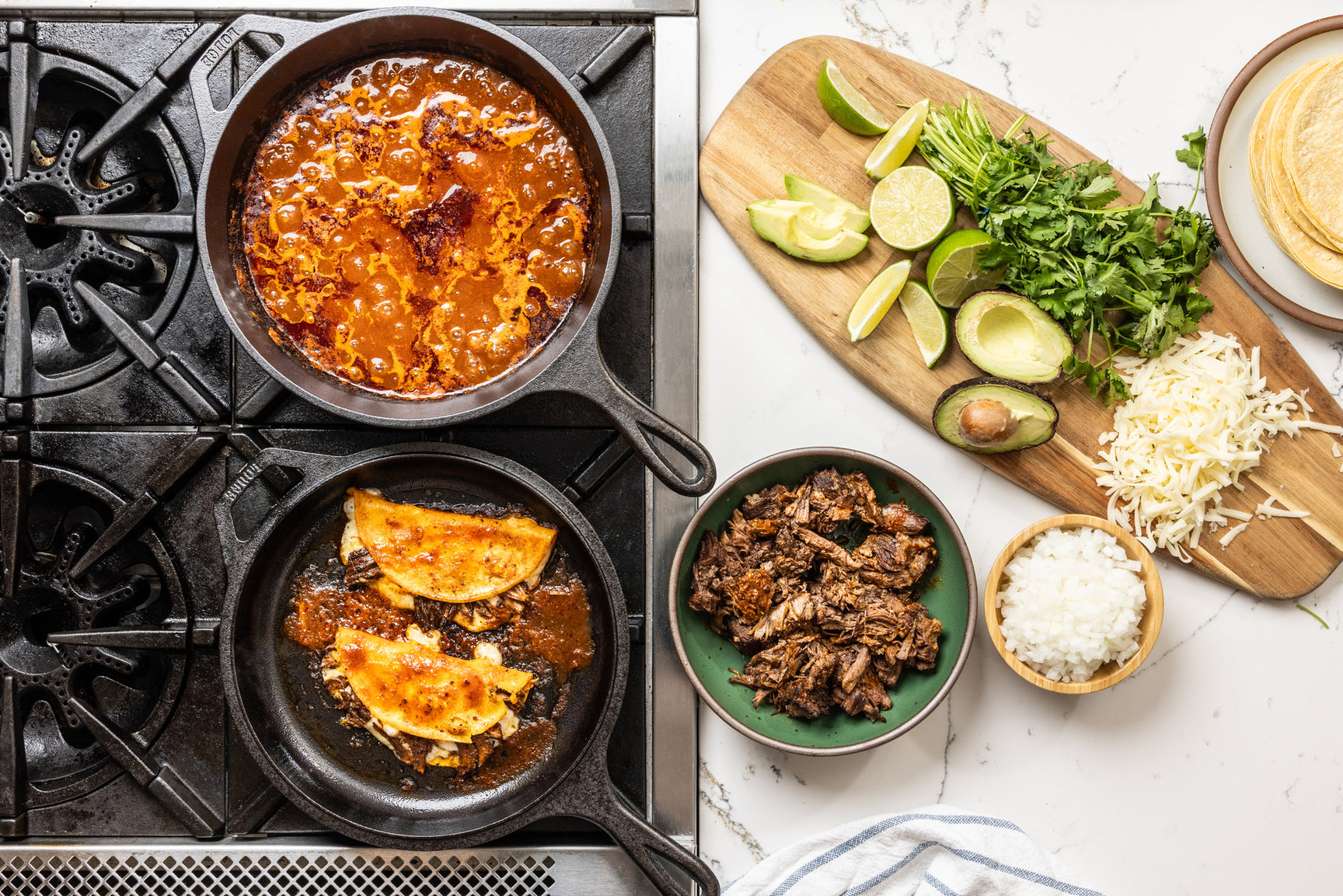 Cast Iron Combo Cooker 26cm – Lodge Cast Iron