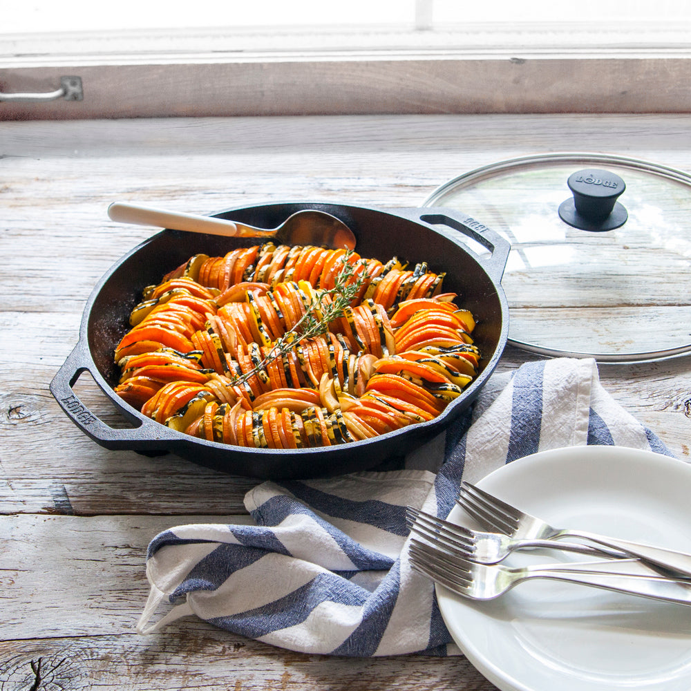 Cast Iron CHEF COLLECTION Pan with lid 30cm – Lodge Cast Iron